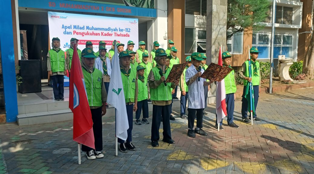 Berlian School Kukuhkan Kader Tiwisada - PCM GRESIK KOTA BARU (PCM GKB)