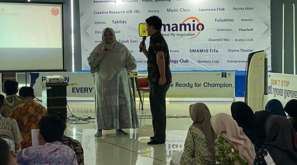 Tips Gen Z Memulai Bisnis Diberikan di Guest Teacher Smamio - PCM ...